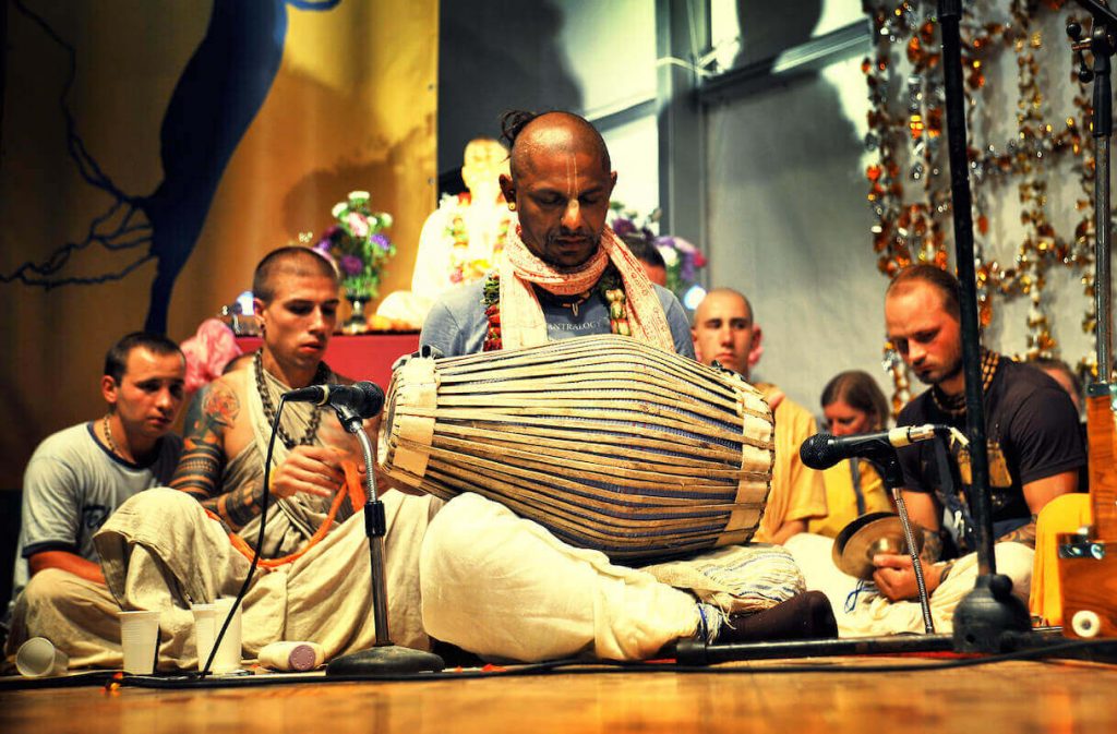 Kirtan: música para silenciar la mente - Relajemos.com